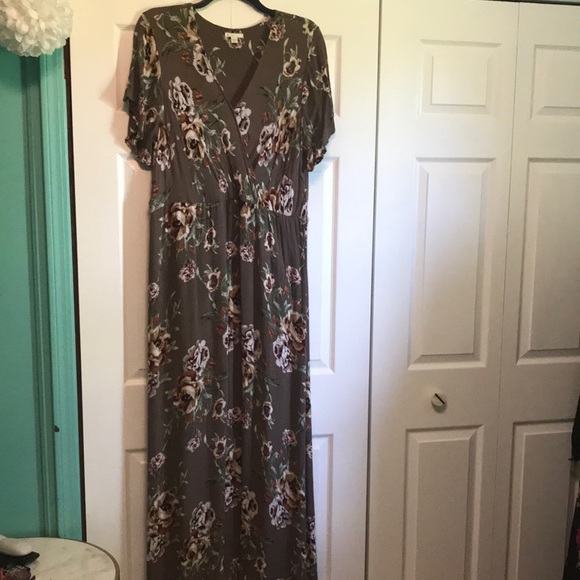 Cato | Dresses | Floral Maxi Dress | Poshmark